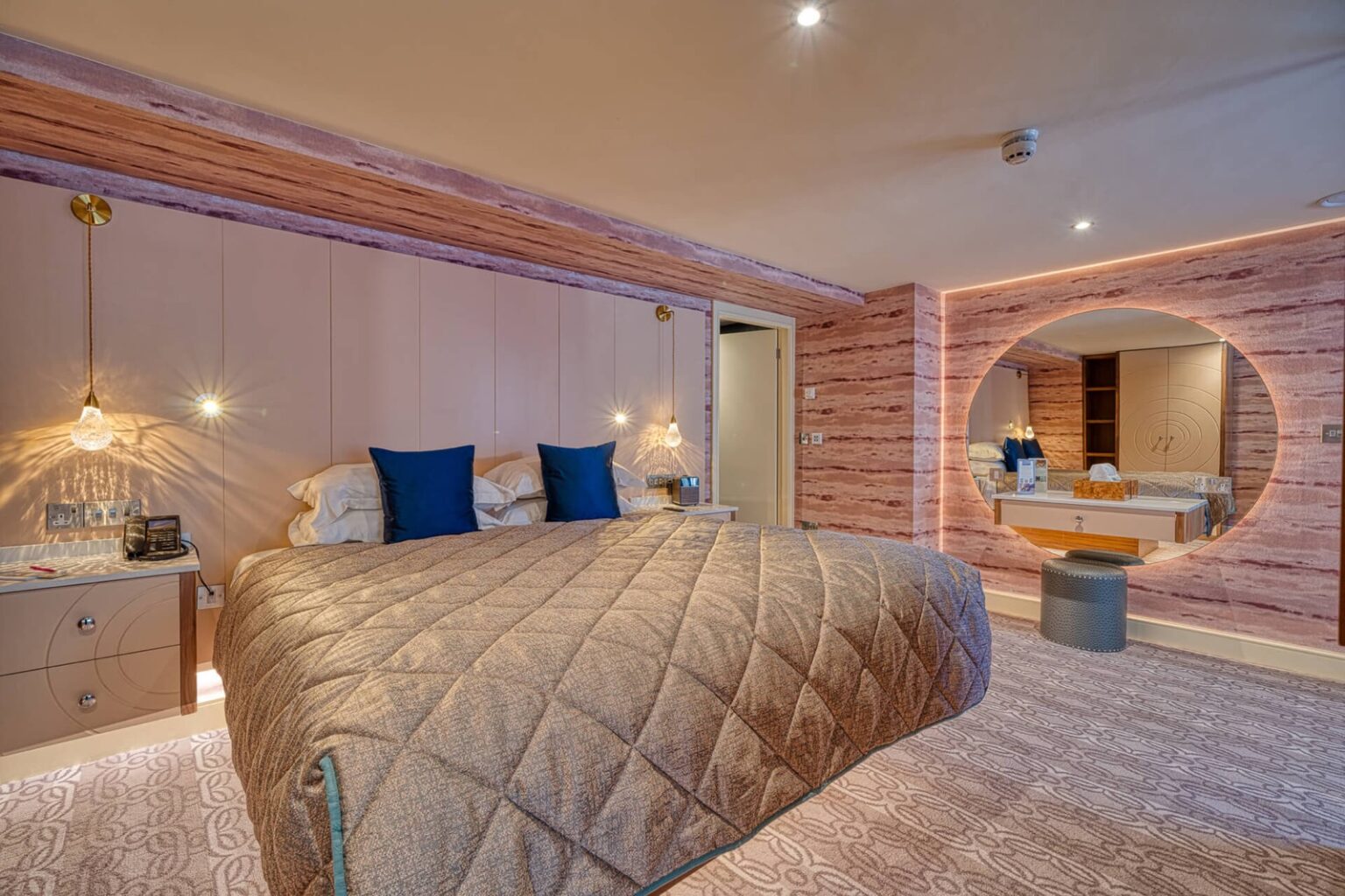 The Suites Collection - Salutation Hotel