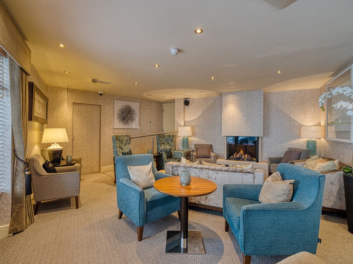 About Us - Salutation Hotel