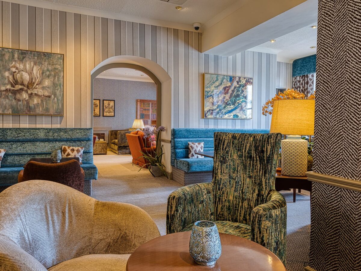 About Us - Salutation Hotel