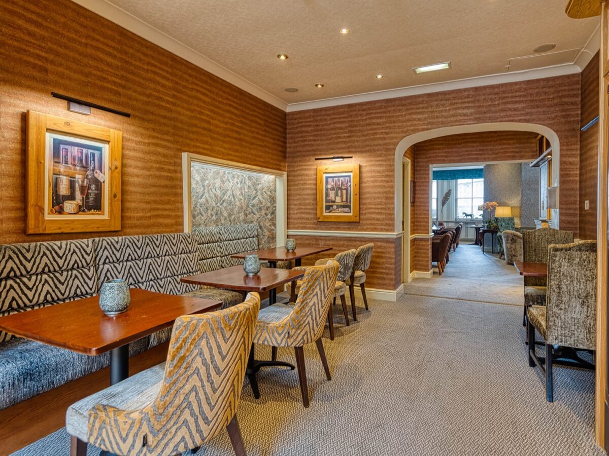 About Us - Salutation Hotel